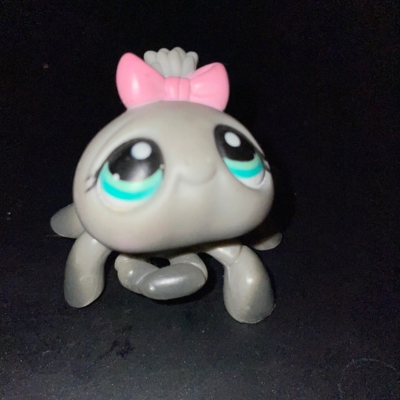 Hasbro | Toys | Littlest Pet Shop Toys Lps Littlest Petshop Spider Gray ...